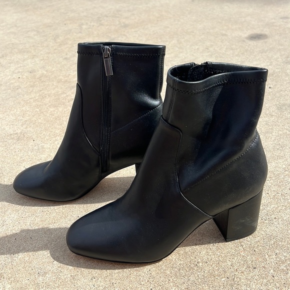 Abercrombie & Fitch | Shoes | Barely Worm Abercrombie And Fitch Black ...